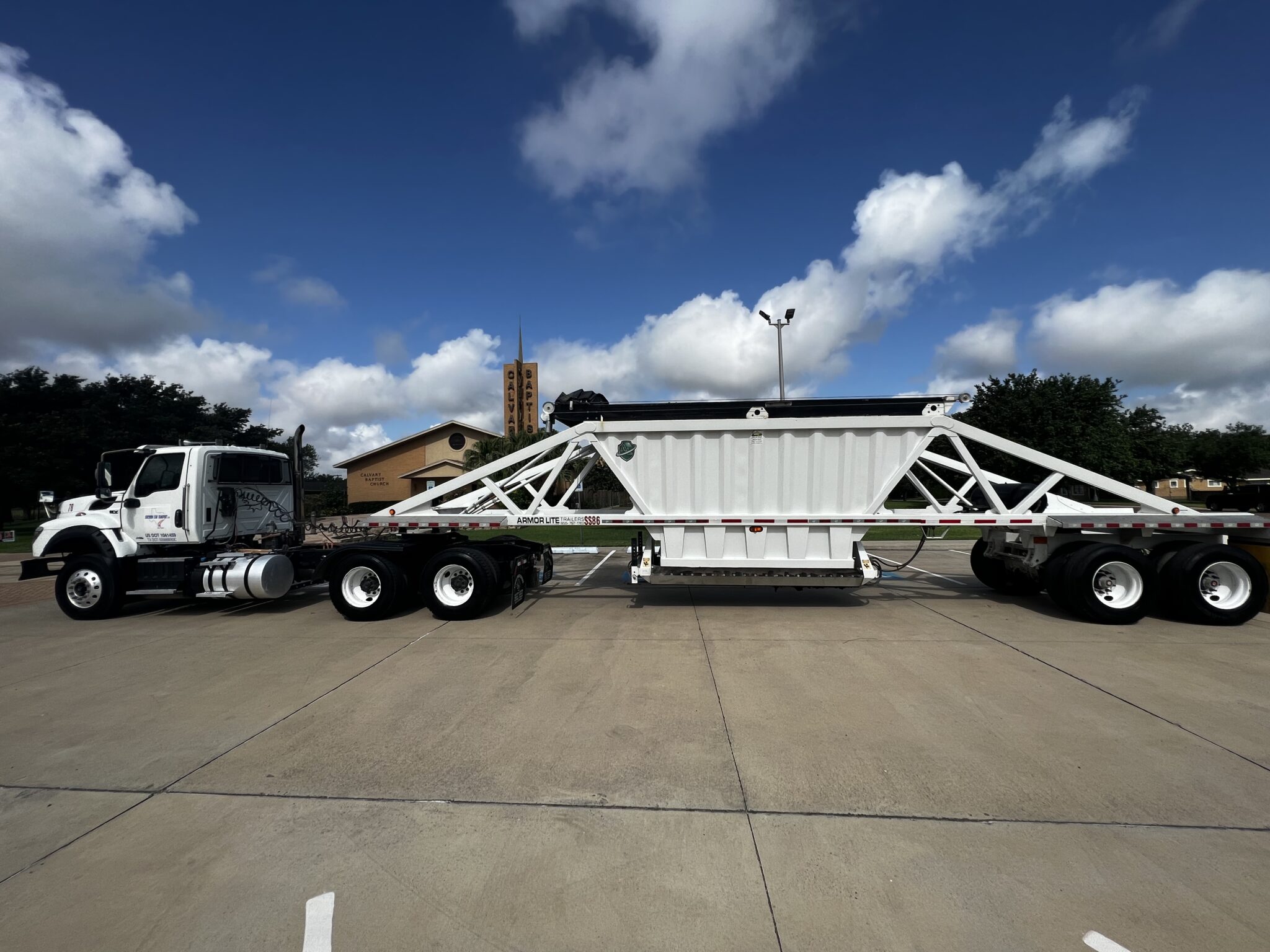 Southern Star Transport has Belly Dump Trailers - Southern Star Transport