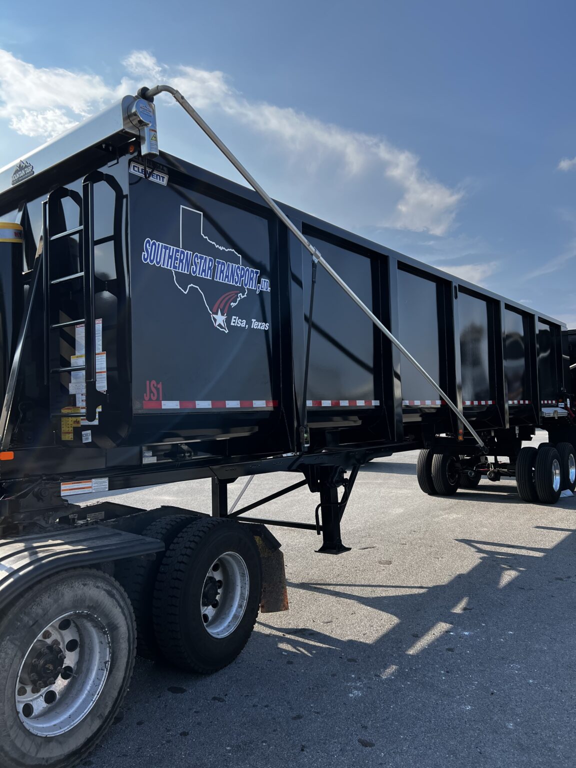 Southern Star Transport has high-side trailers - Southern Star Transport